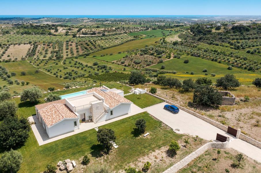 Netina Domus | Perillo Custom Vacations